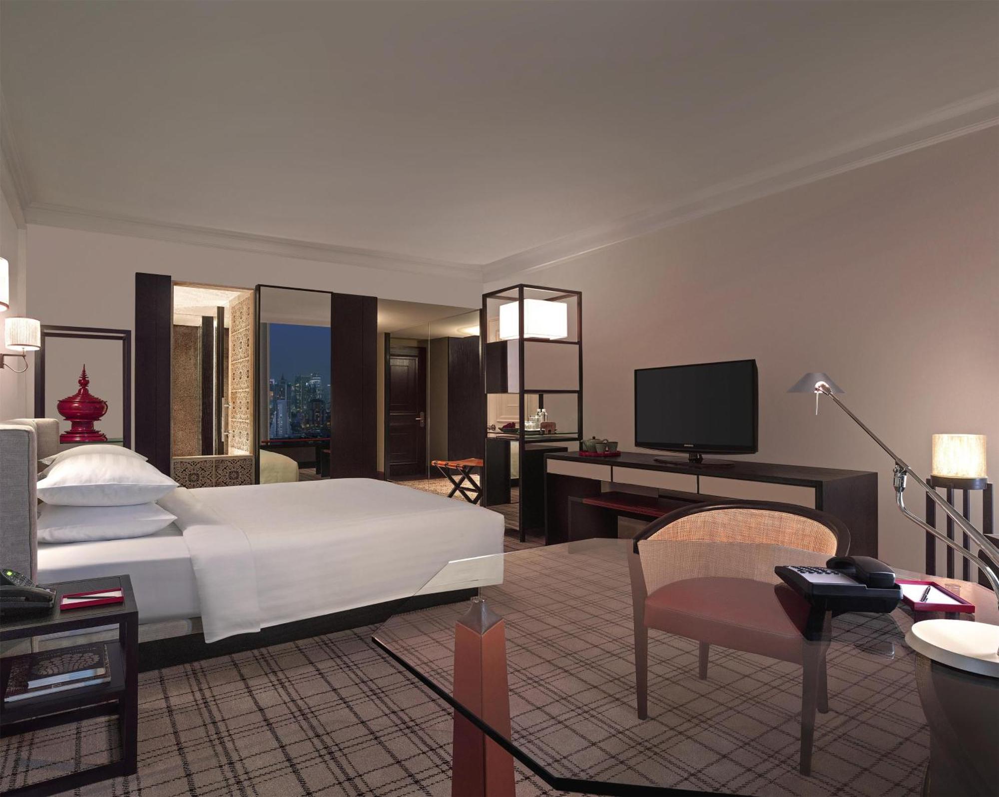 HOTEL GRAND HYATT ERAWAN BANGKOK, BANGKOK